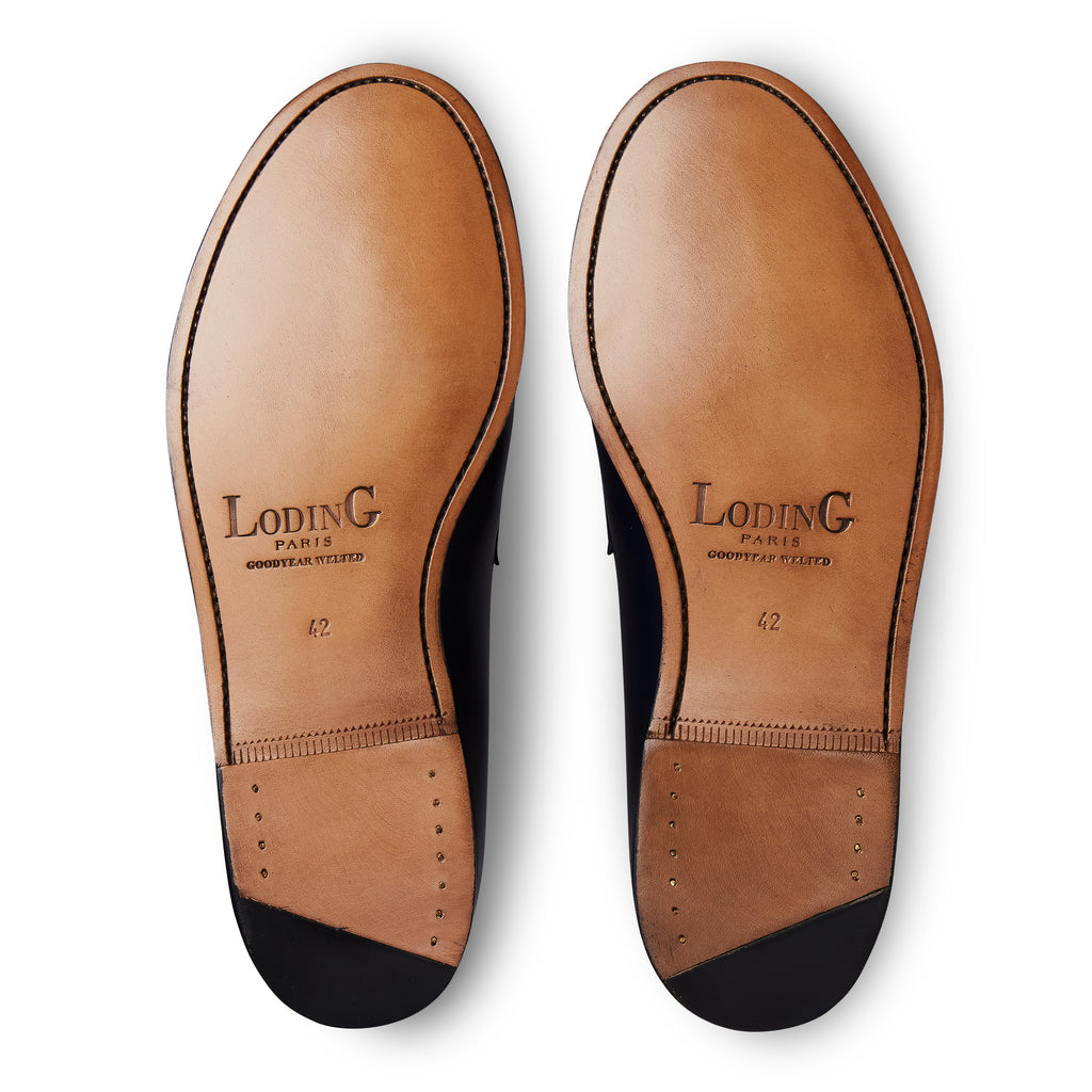 Mocassin Noir En Cuir De Veau Pleine Fleur Semelle Cuir En Cousu